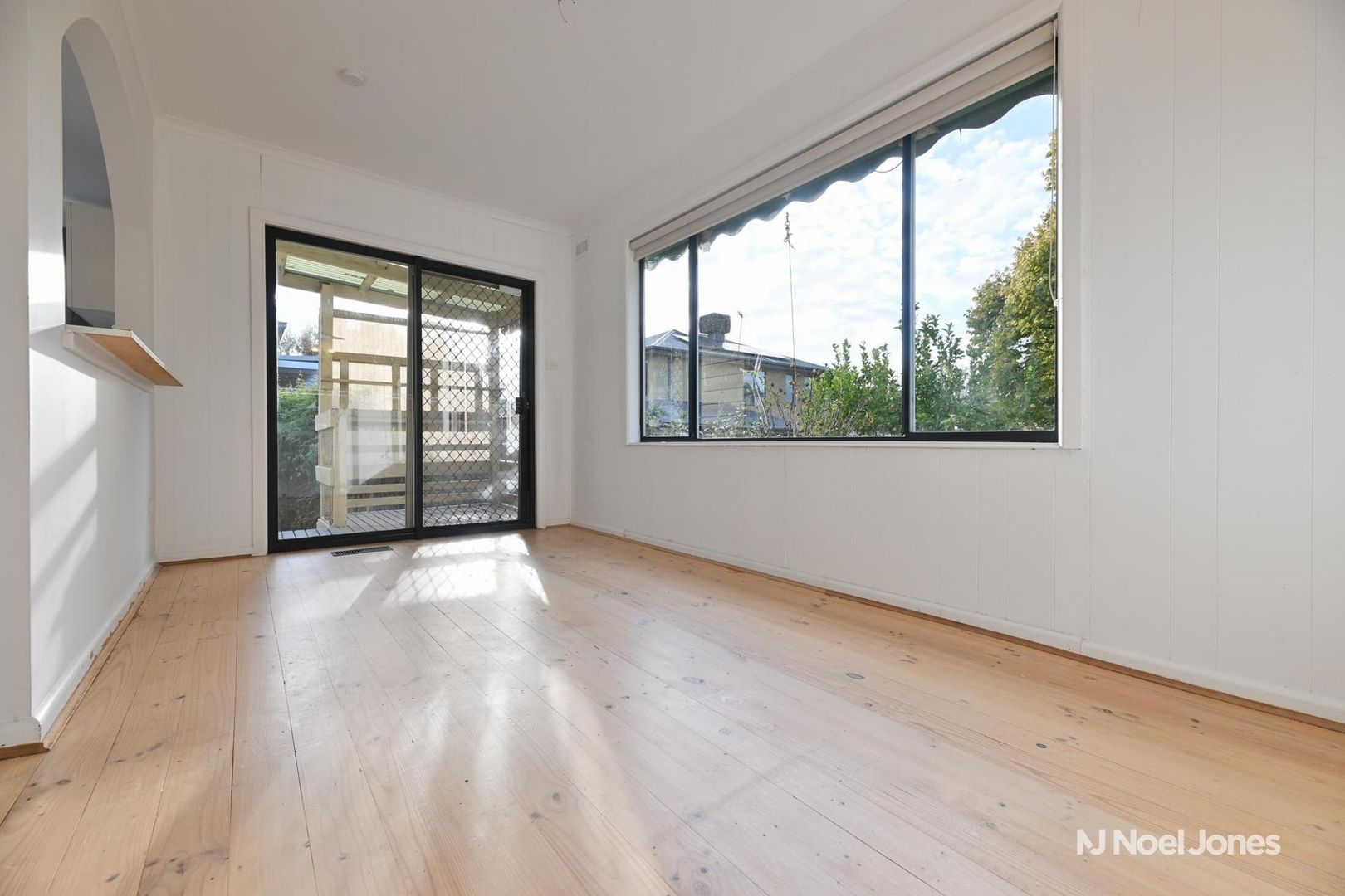 43 Cardigan Road, Mooroolbark VIC 3138 - House For Rent | Domain