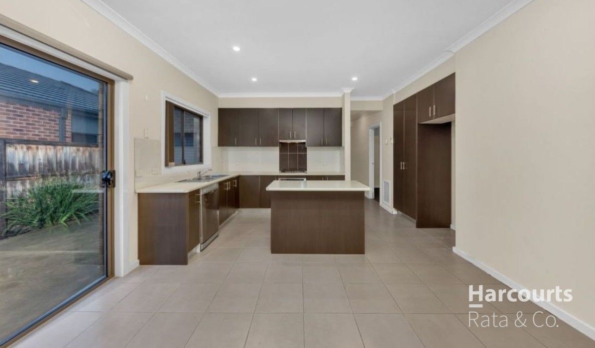 21 Muller Street, Epping VIC 3076 - House For Rent | Domain