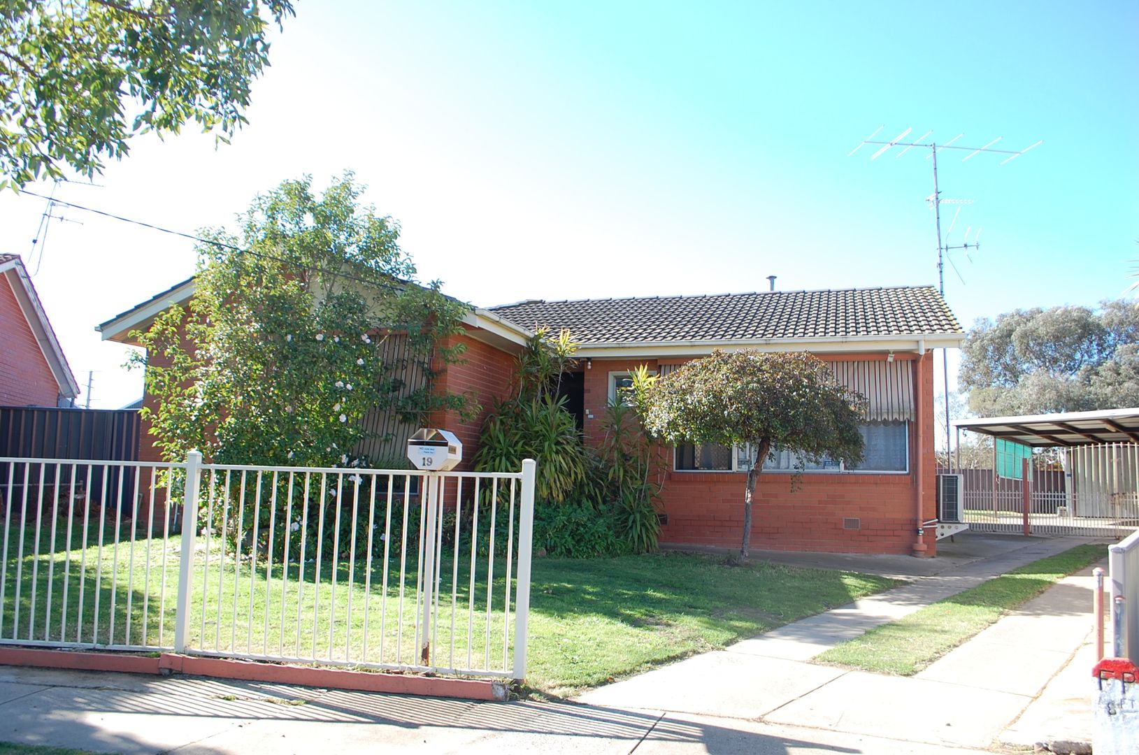 19 Mcrae Avenue, Shepparton | Property History & Address Research | Domain