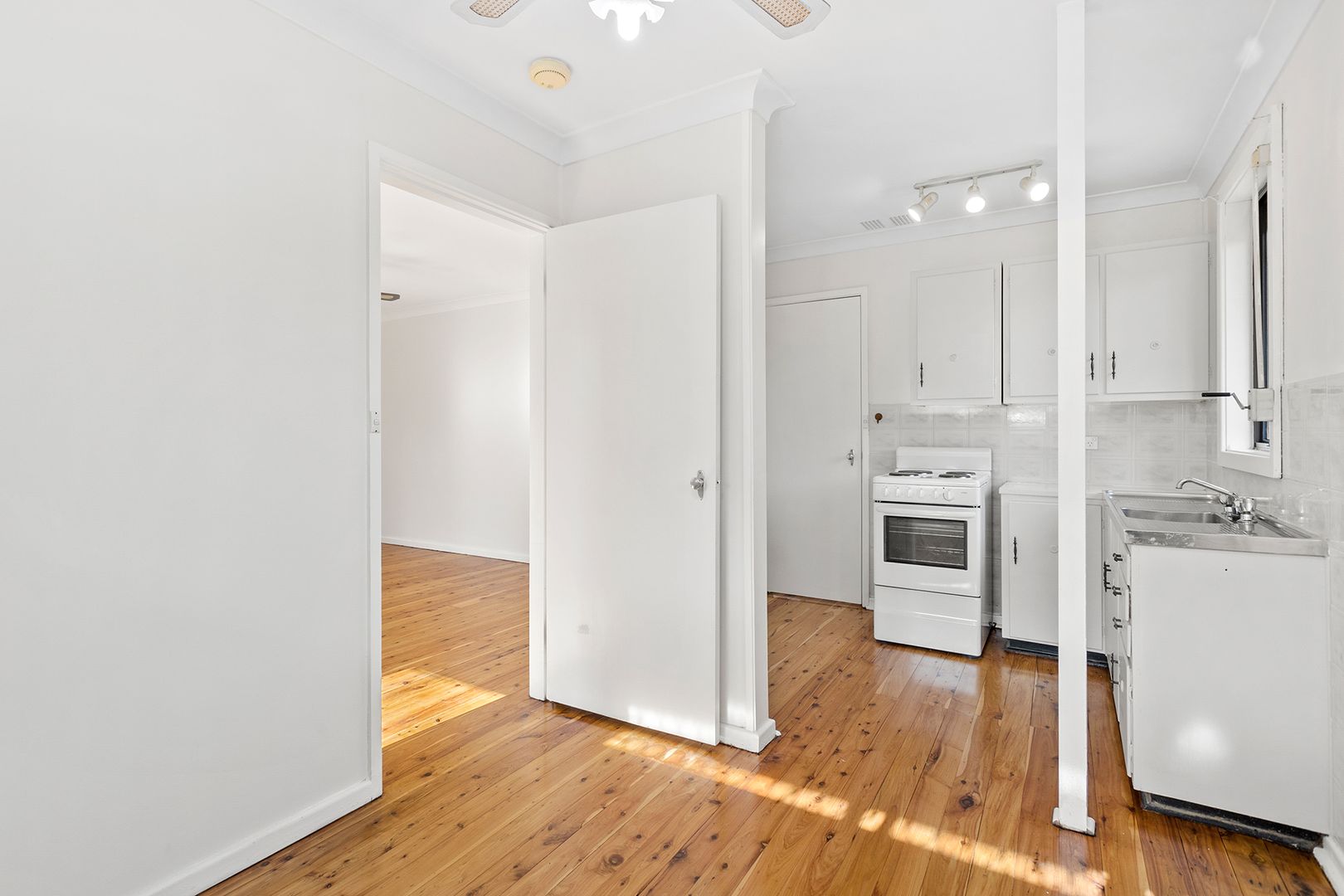 20 Devon Street, Berkeley NSW 2506 - House For Rent | Domain