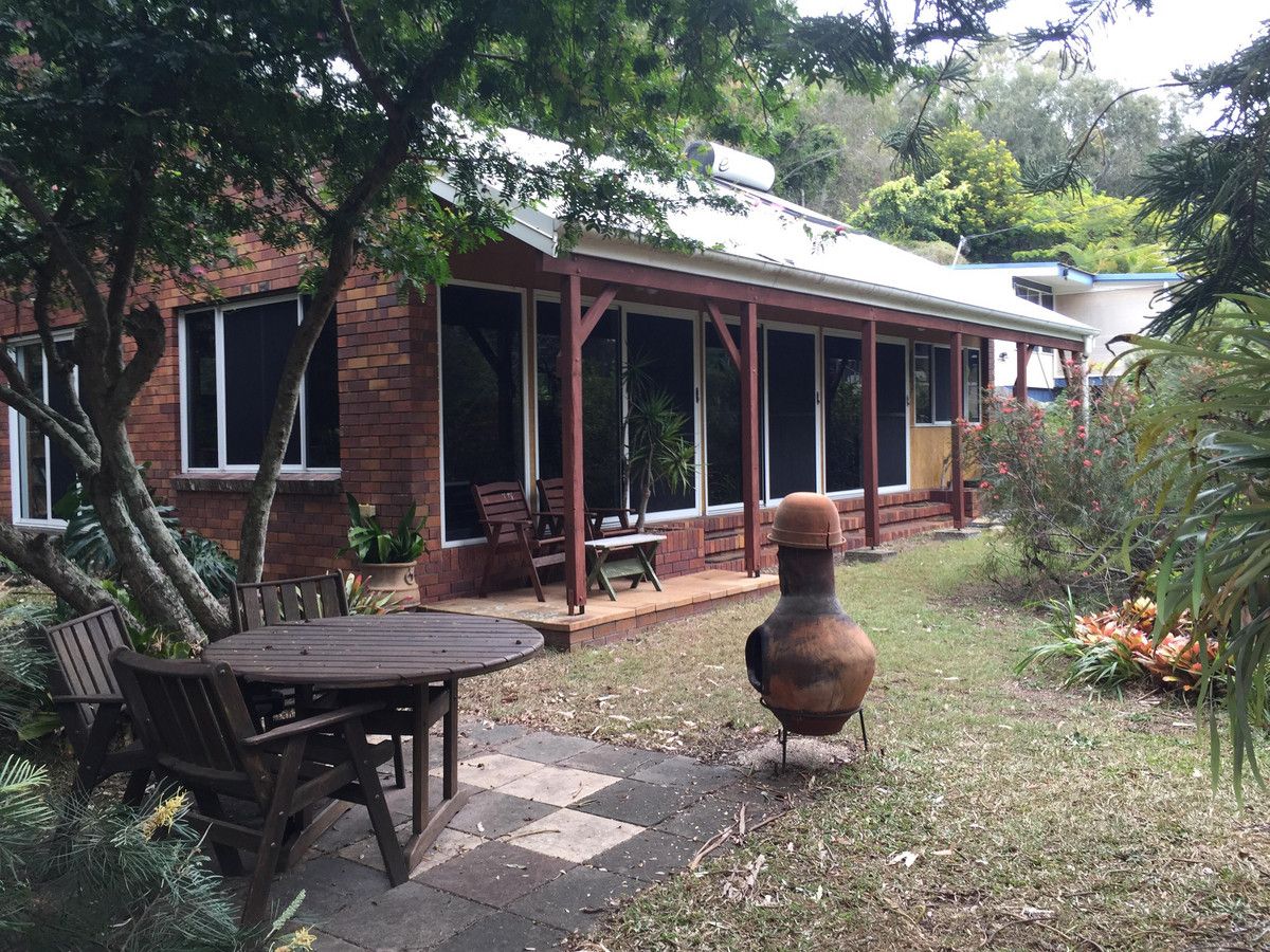 200 Victoria Parade, Coochiemudlo Island QLD 4184 - House For Rent | Domain