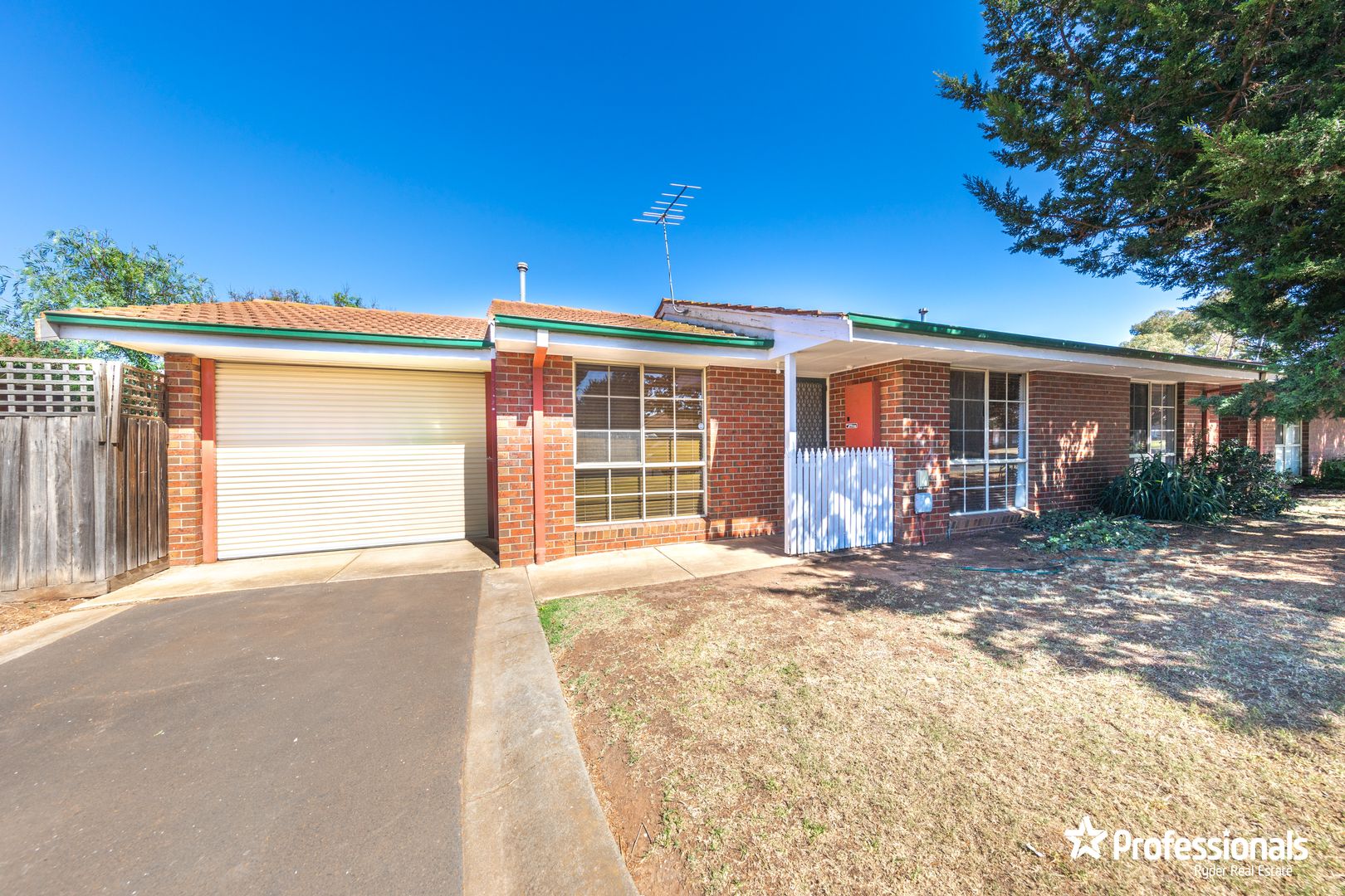 9/35 Wickham St, Melton South VIC 3338 - House For Rent | Domain