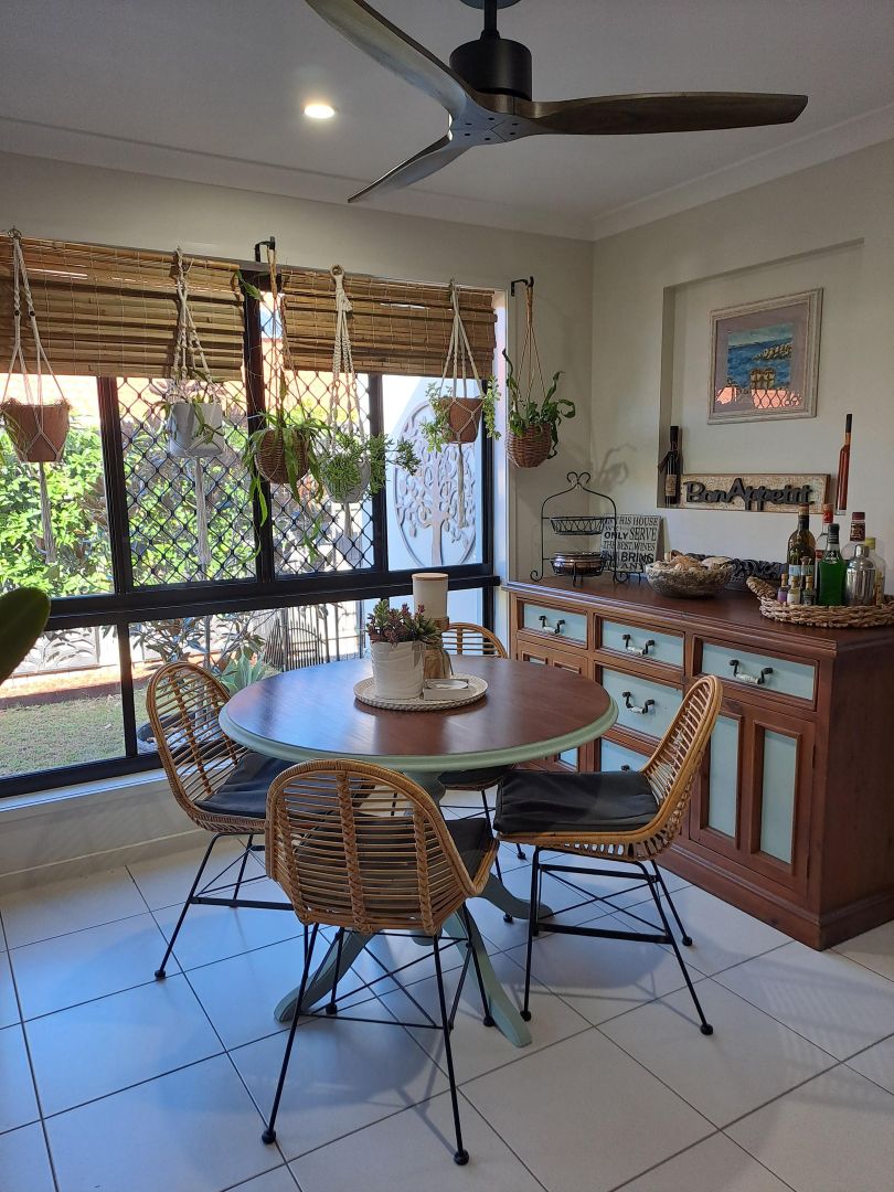 28 Chantelle Circuit, Coral Cove QLD 4670 | Domain
