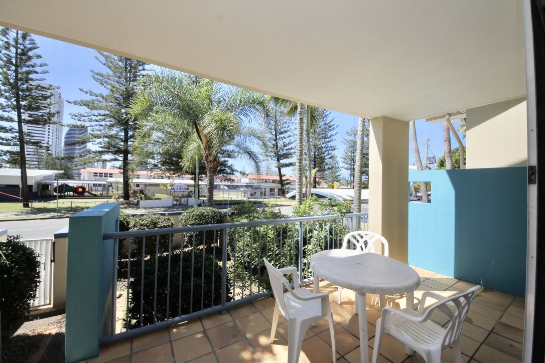 Sold 10 Alexandra Avenue, Mermaid Beach QLD 4218 on 13 Dec 2019 ...