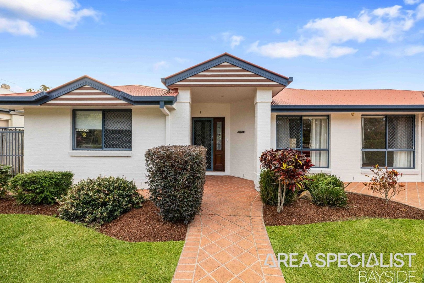 72 Queen Street, Cleveland QLD 4163 - House For Rent | Domain
