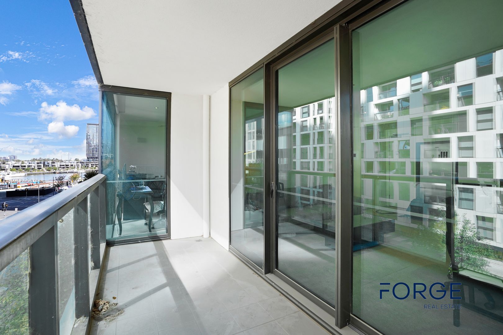4E/8 Waterside Place, Docklands VIC 3008 | Domain