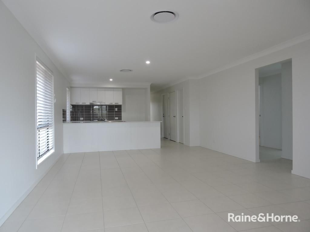 33 Neumann Drive, Collingwood Park QLD 4301 - House For Rent - $530 ...
