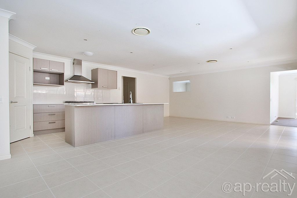 55 Juniper Street, Heathwood QLD 4110 - House For Rent | Domain