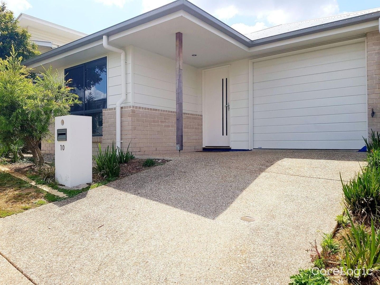 10 Hopman Way, Springfield Lakes QLD 4300 - House For Rent - $595 | Domain