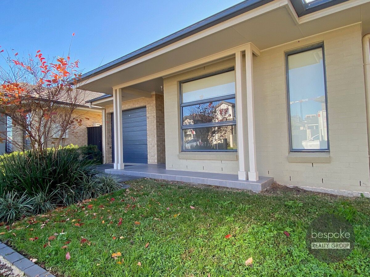 44 Empire Circuit, Penrith NSW 2750 - House For Rent | Domain