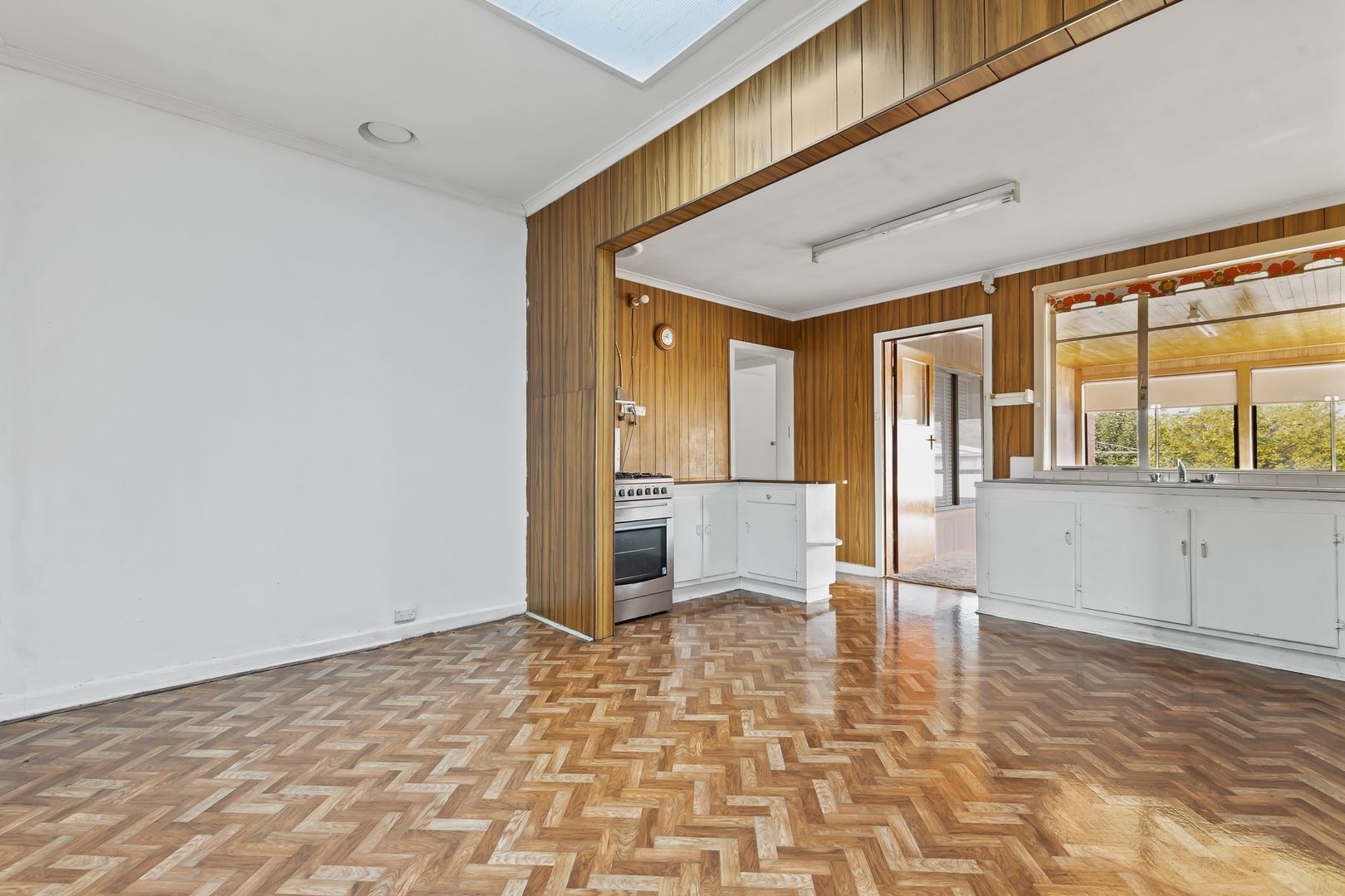 8 Winbourne Road, Mount Waverley VIC 3149 - House For Rent - $650 | Domain