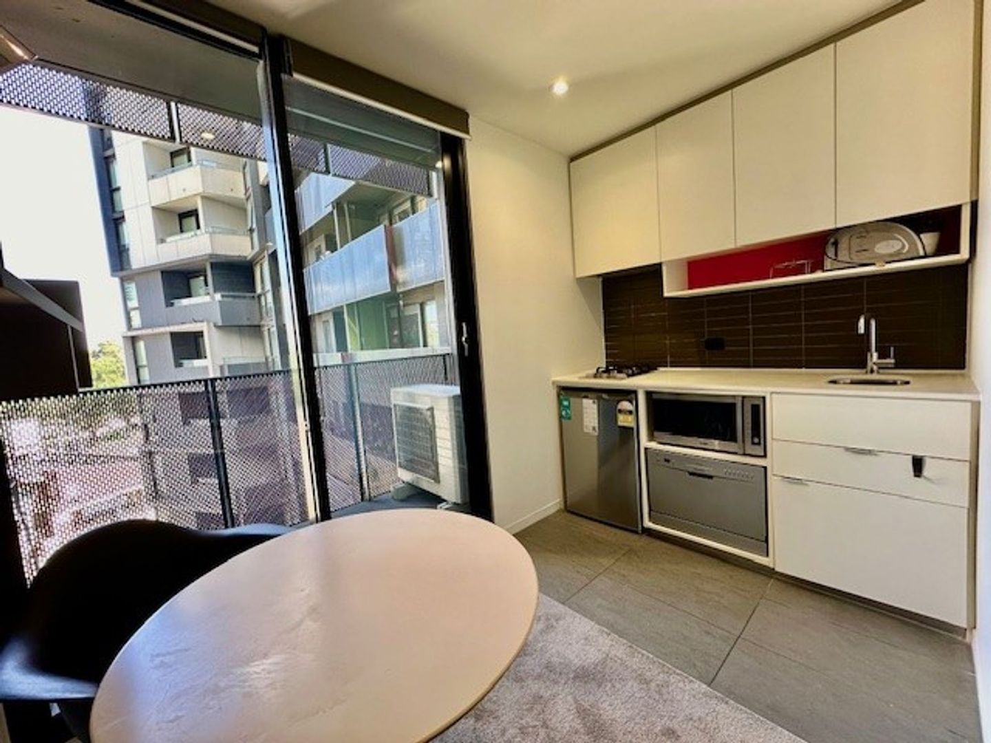 712/253 Franklin Street, Melbourne VIC 3000 - Apartment For Rent | Domain