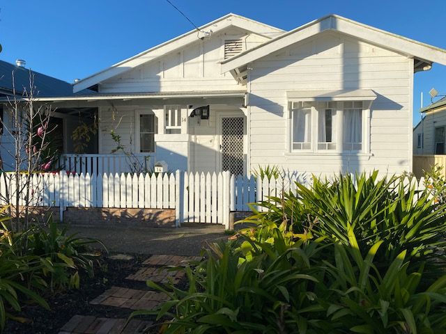 14 Main Street, Smithtown NSW 2440 - House For Rent | Domain