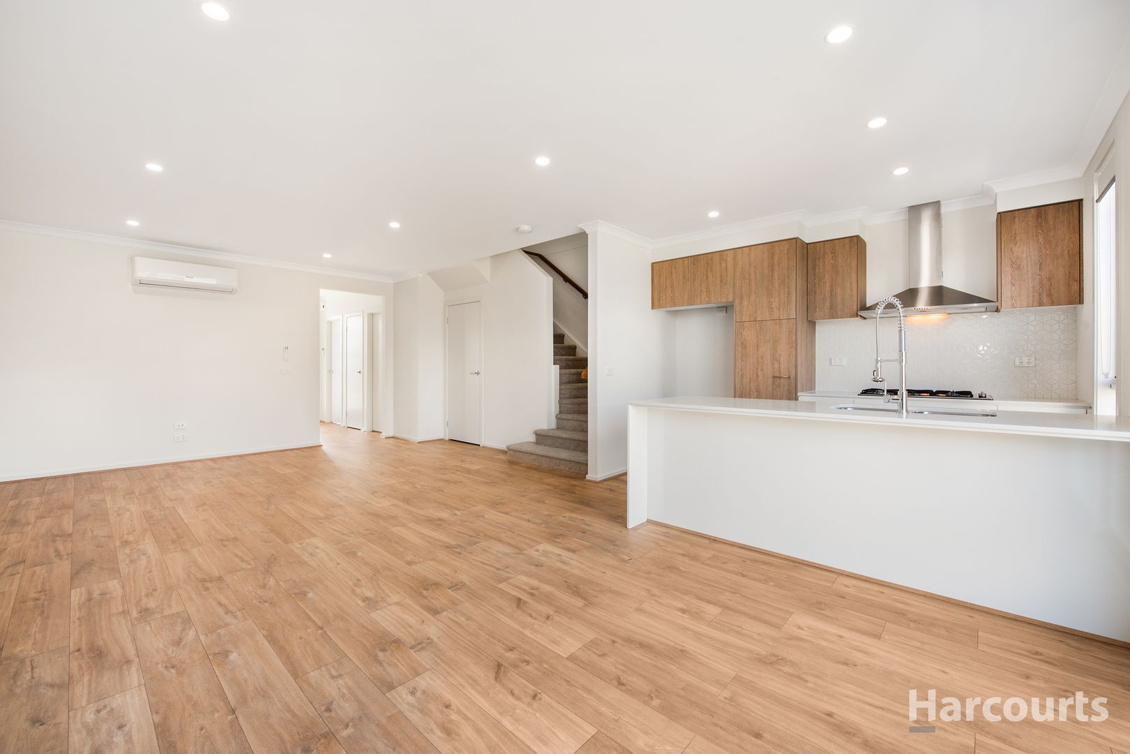 6 Portobello Boulevard, Clyde North VIC 3978 - House For Rent | Domain