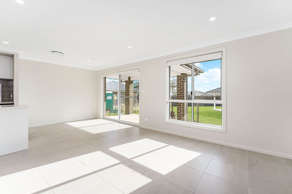 5 Glory Loop, Catherine Field NSW 2557 - House For Rent | Domain