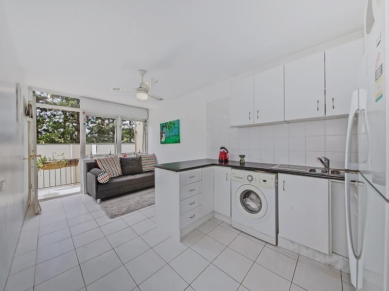 6/35 Windsor Road, Red Hill QLD 4059 - Apartment For Rent - $450 | Domain