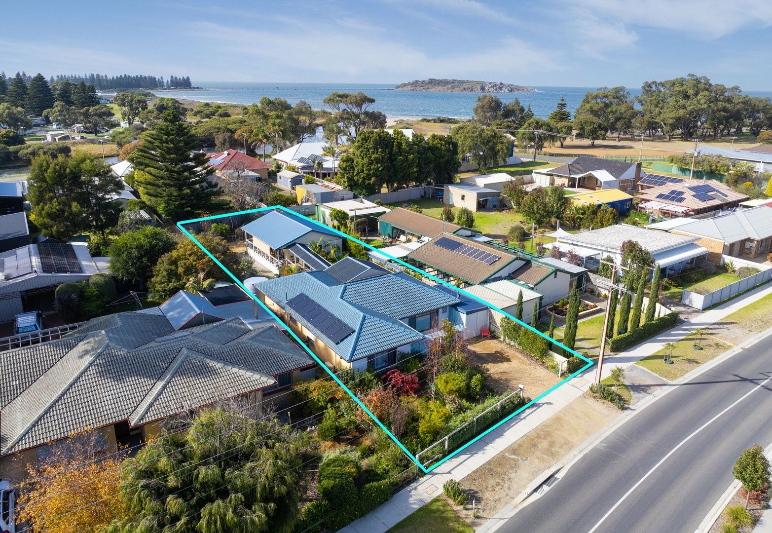32 Harbour View Tce, Victor Harbor SA 5211 | Domain