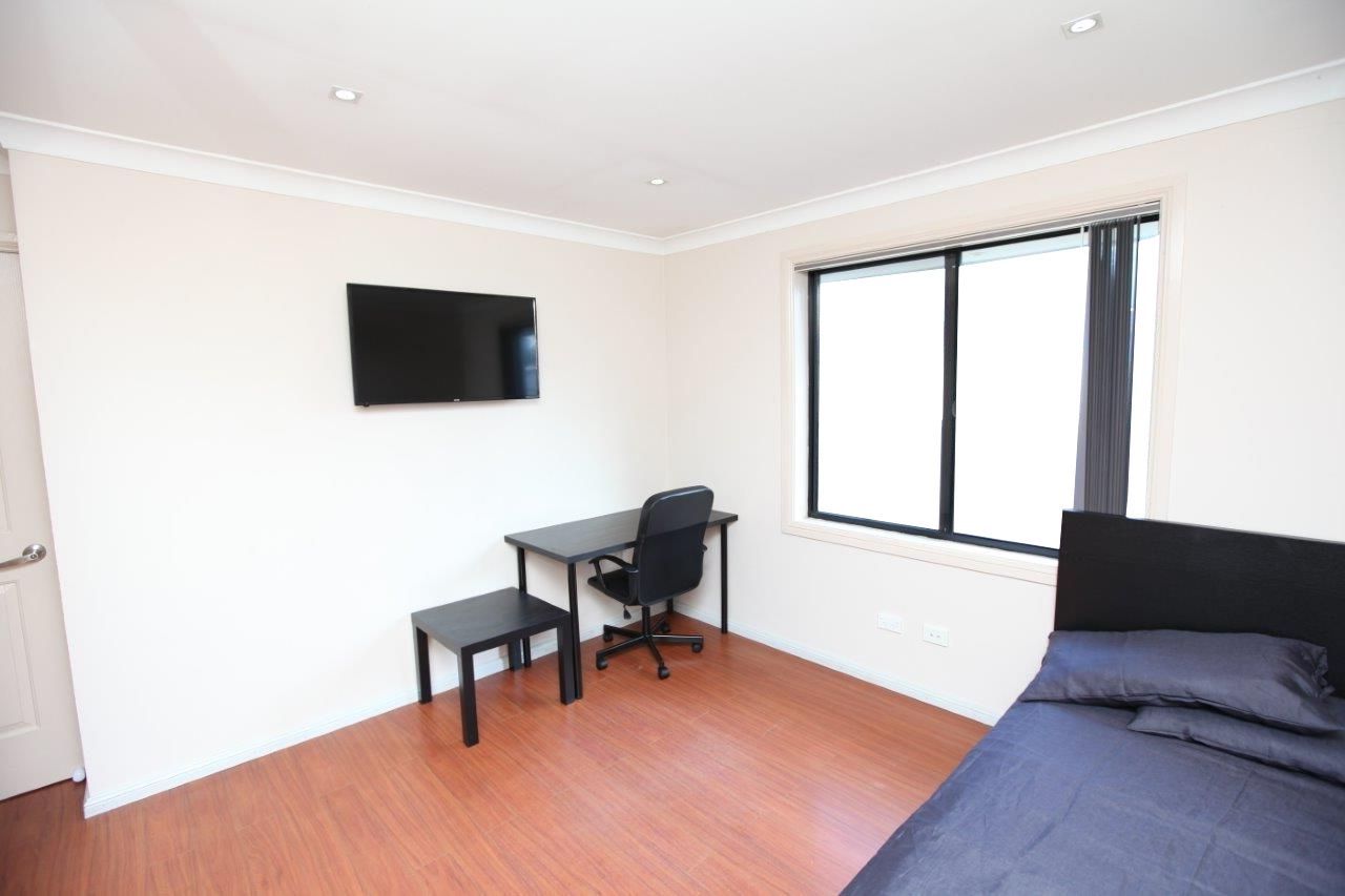 Fairfield East NSW 2165 - 1 bed house for Rent, $500 per week ...