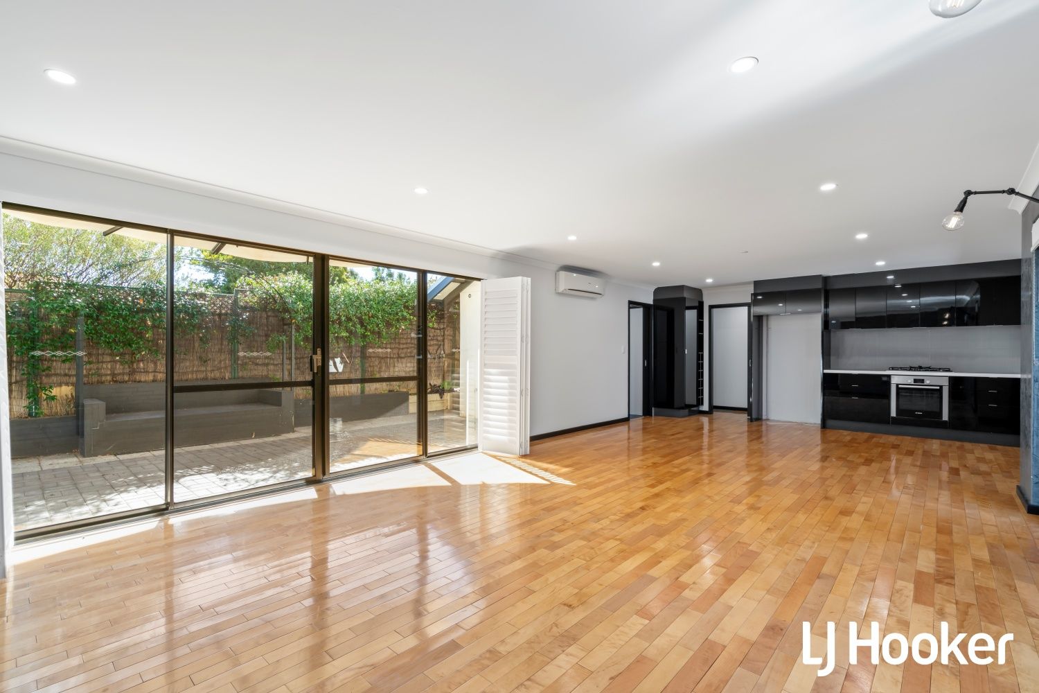 70 George St, Victoria Park WA 6100 - House For Rent | Domain