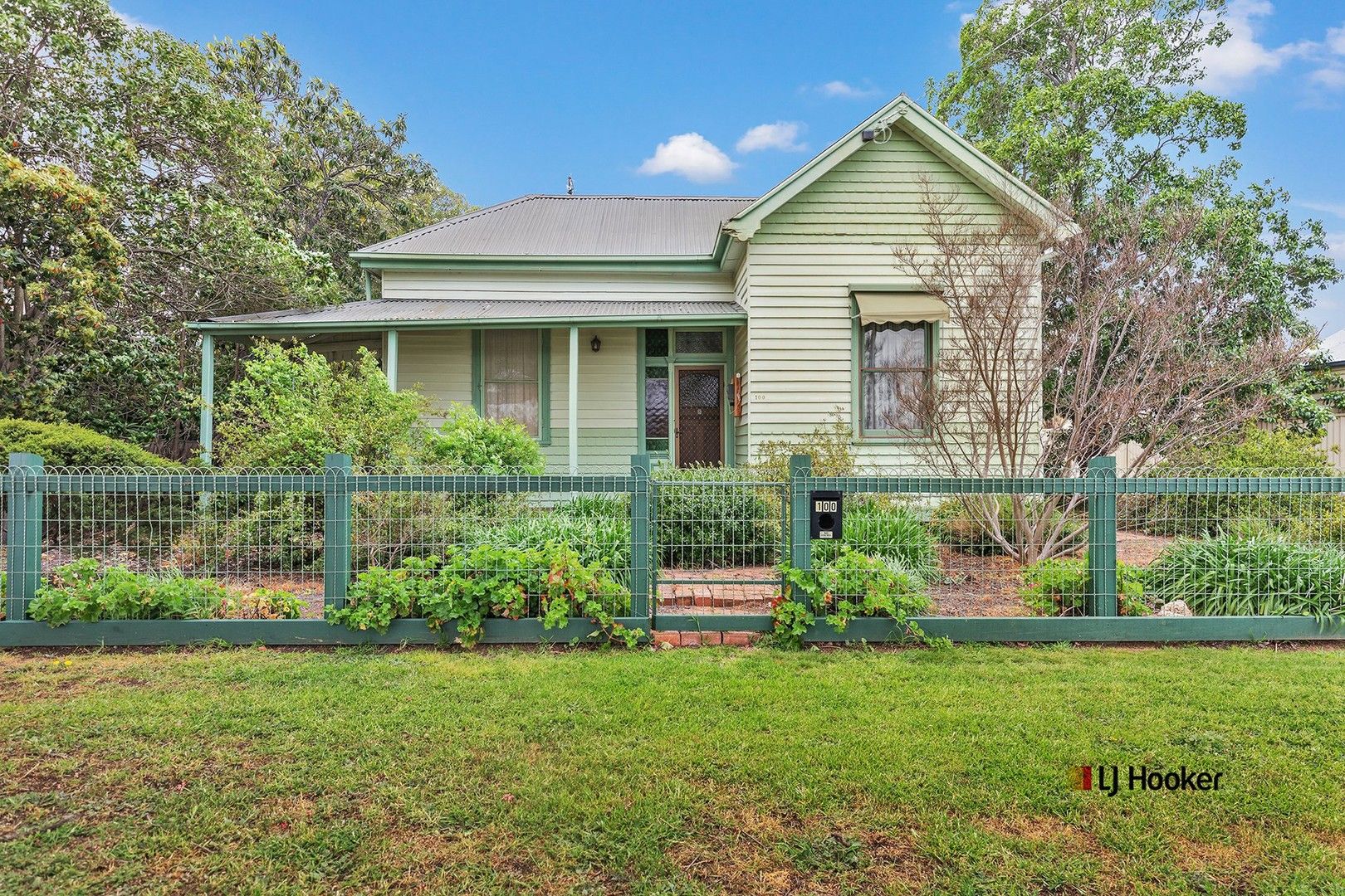 100 Sutton Street, Echuca VIC 3564 | Domain