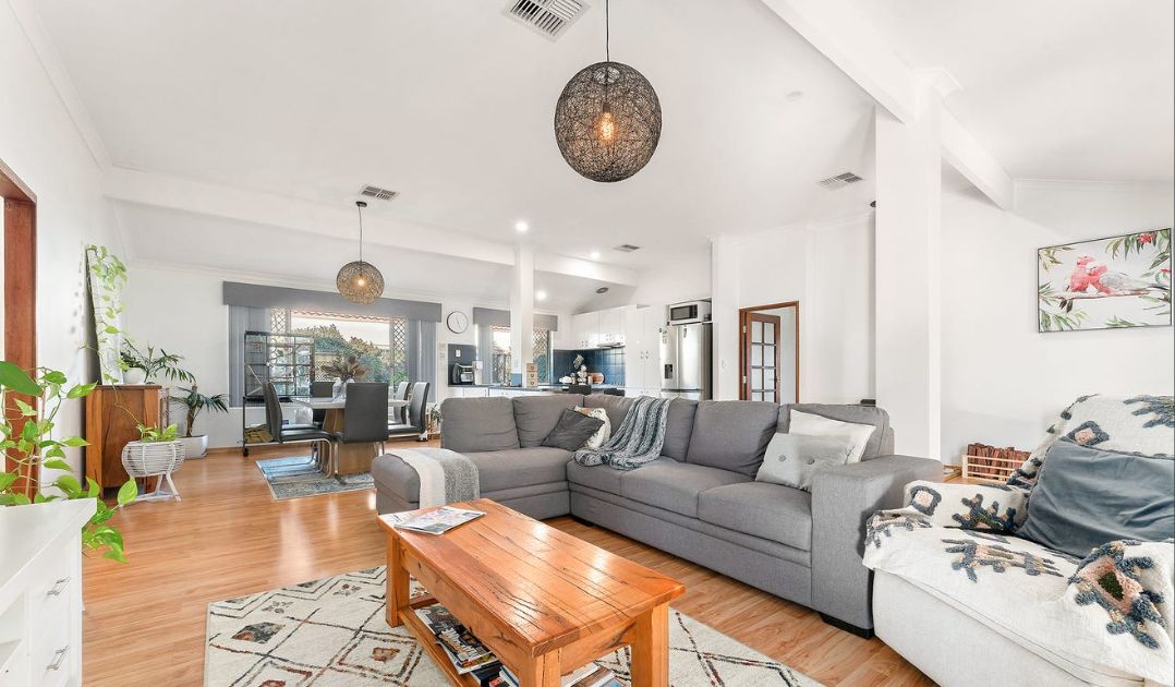 11 Ravendale Drive, Dudley Park WA 6210 - House For Rent - $610 | Domain