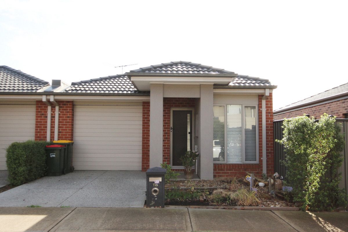 115 Gateshead Street, Craigieburn VIC 3064 - House For Rent | Domain