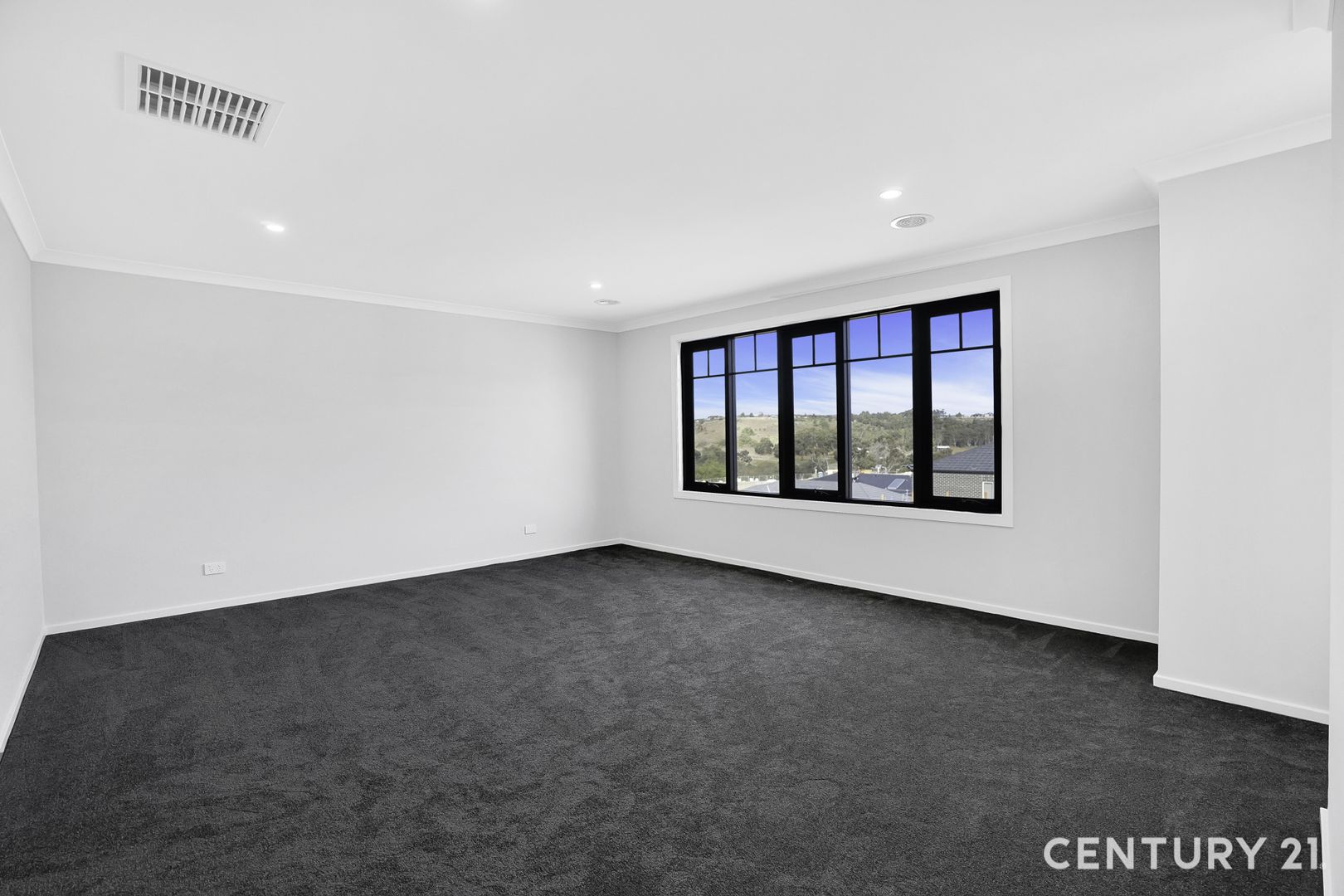 130 Adelong Way, Bacchus Marsh VIC 3340 - House For Rent | Domain