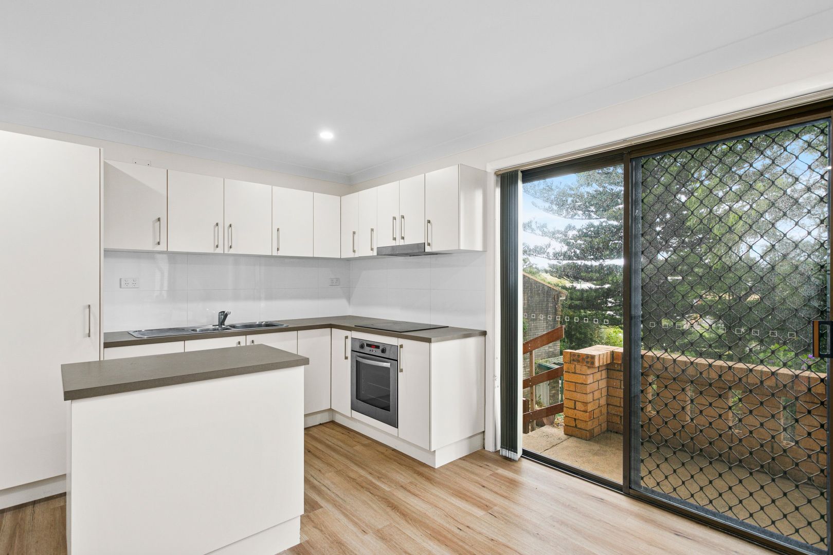 7 Orana Parade, Unanderra NSW 2526 - House For Rent | Domain