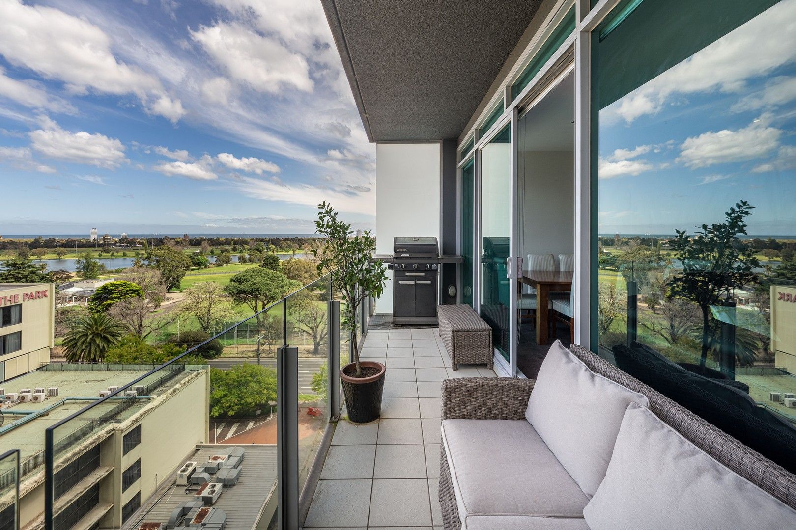 808/1 Roy Street, Melbourne VIC 3004 | Domain