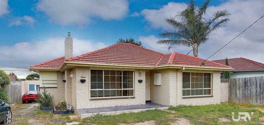 32 Hanson Road, Craigieburn | Property History & Address Research | Domain