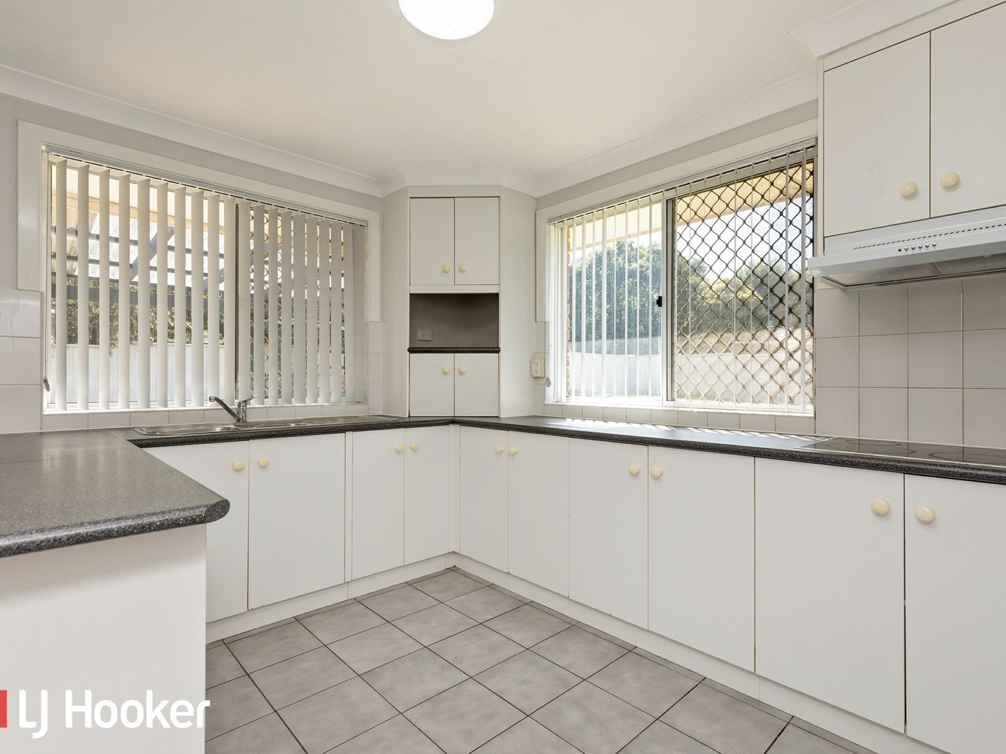 27 Nancy Street, South Tamworth NSW 2340 - House For Rent | Domain