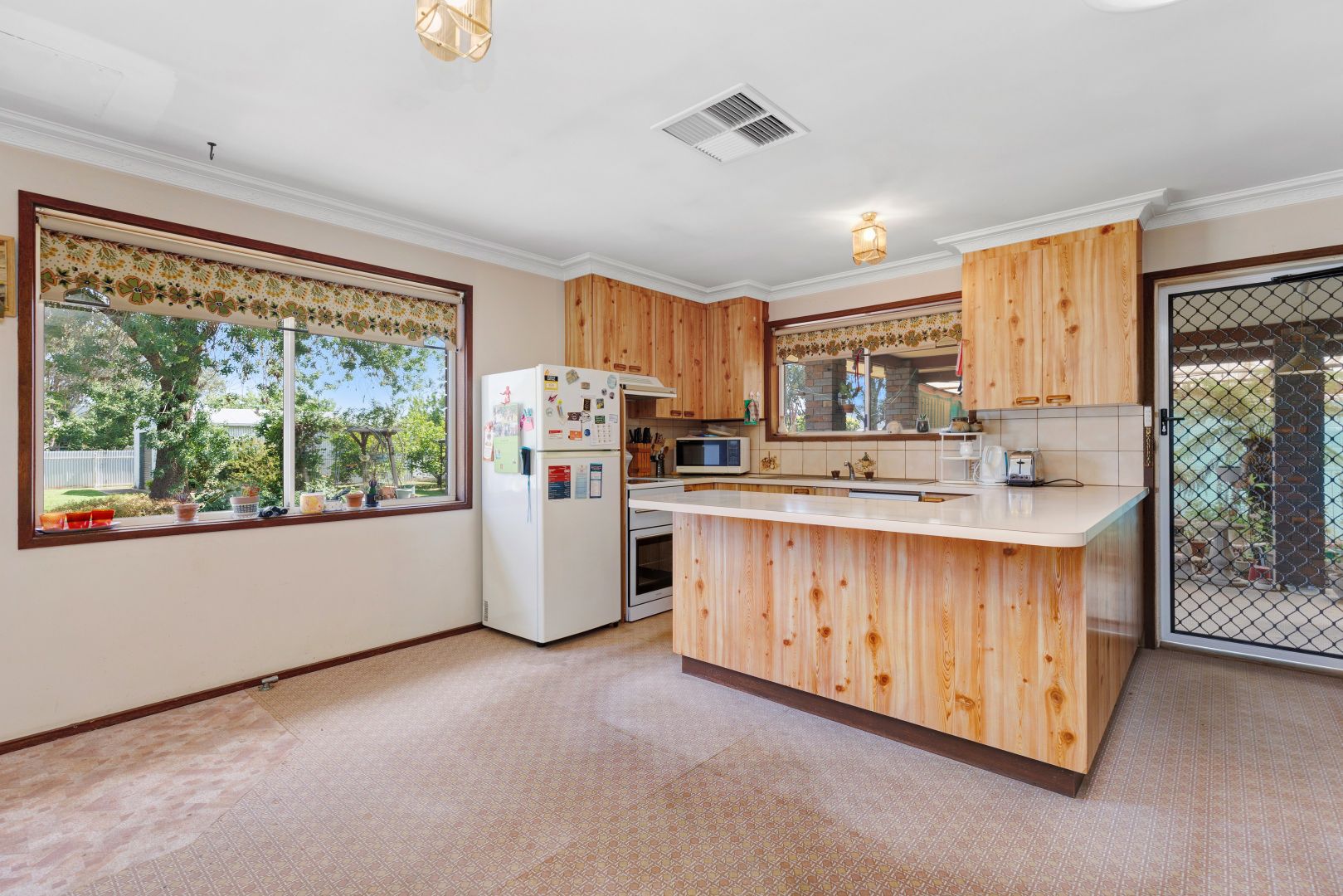 63 King Street, The Rock NSW 2655 | Domain