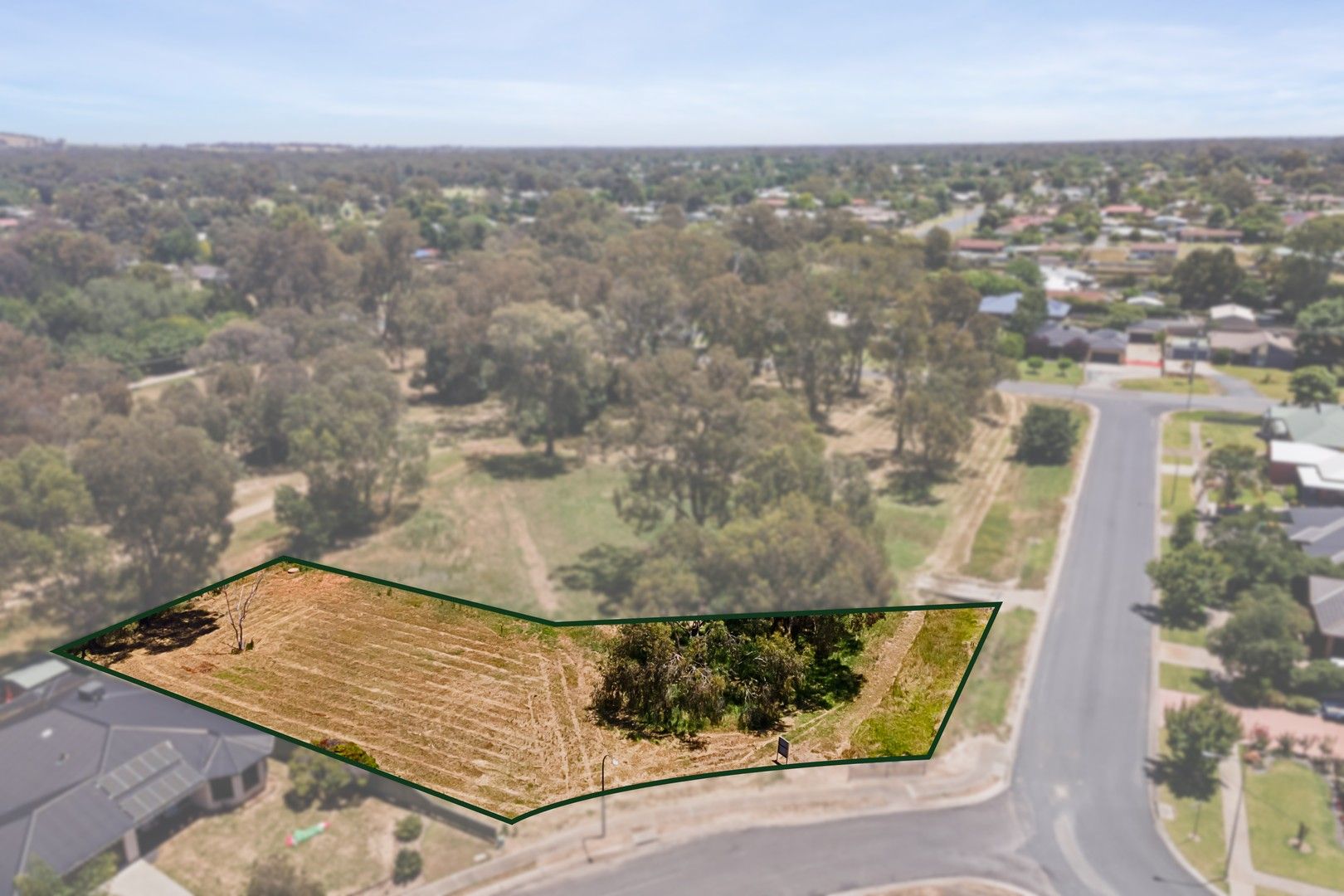 10 William Place, Howlong NSW 2643 | Domain