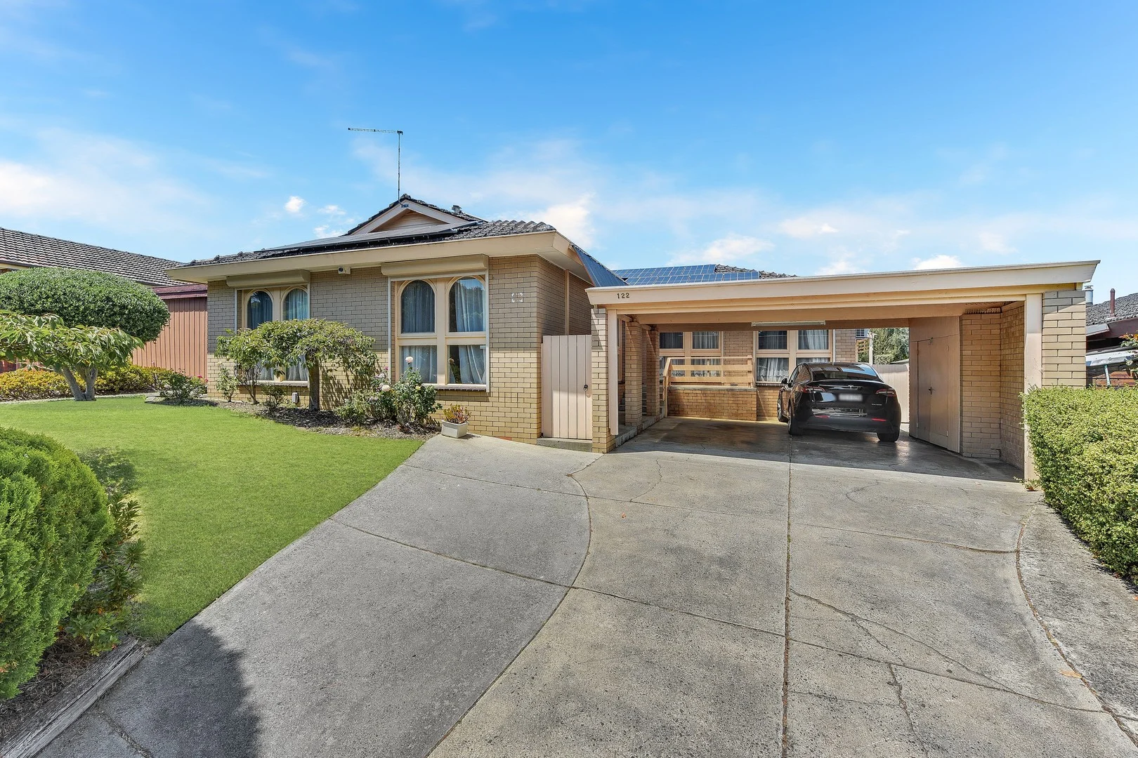 122 Whites Lane, Wheelers Hill VIC 3150 - House For Rent | Domain