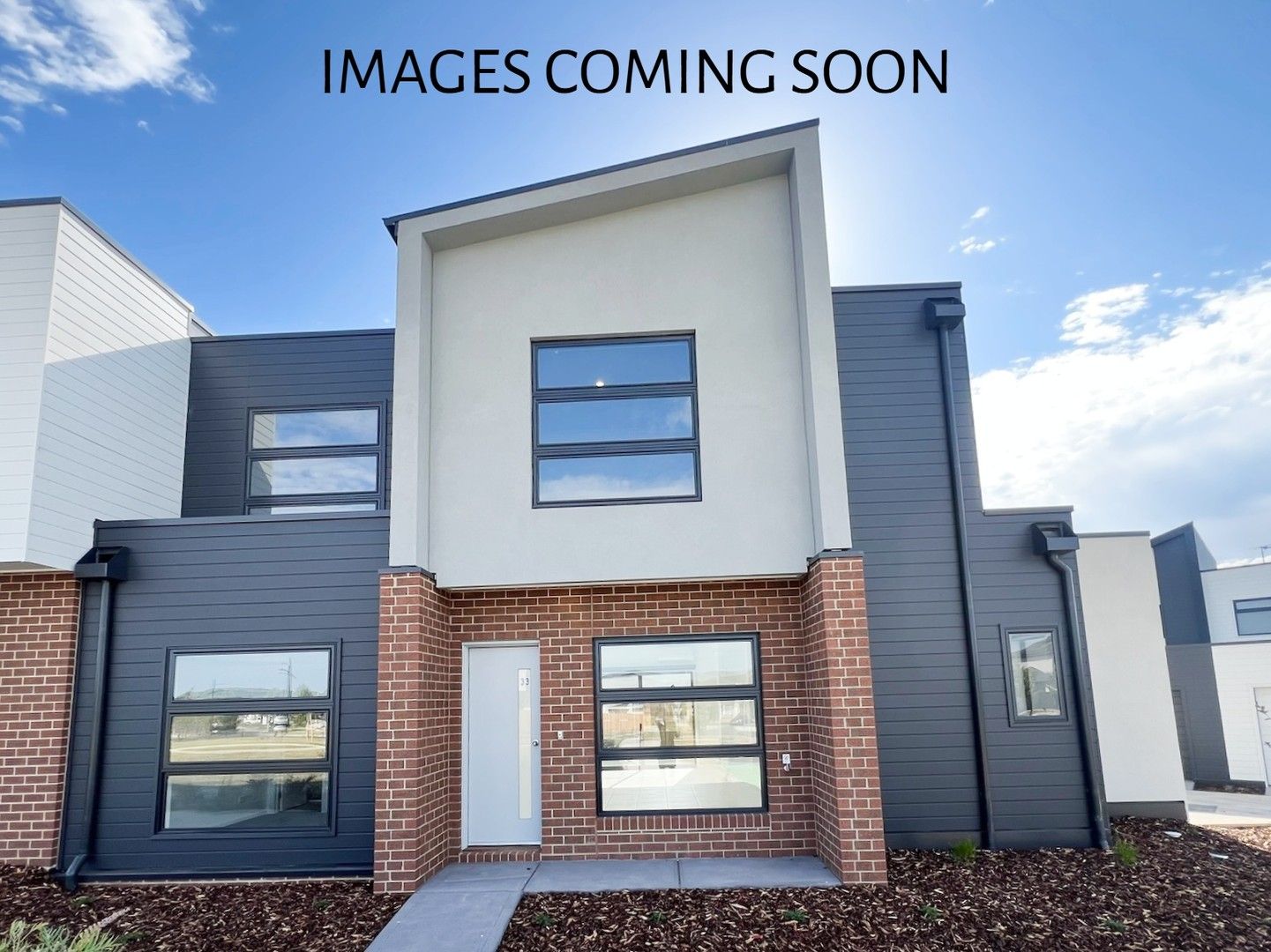 33 Alicante Walk, Wollert VIC 3750 - Townhouse For Rent | Domain