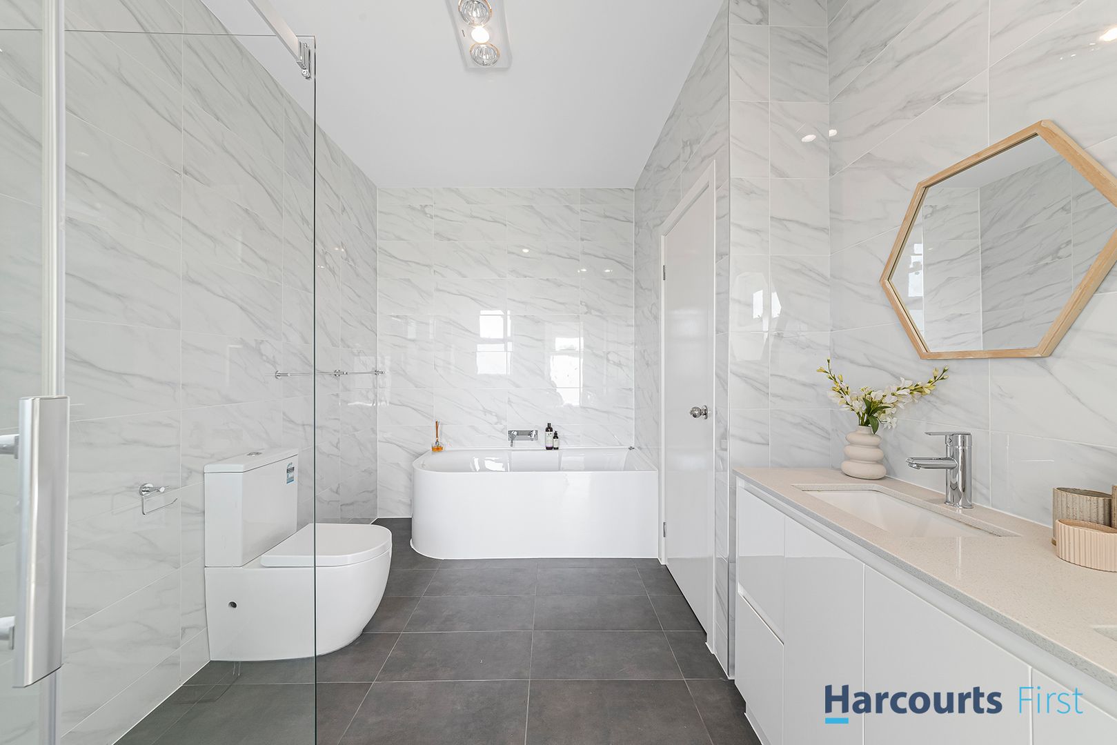 Sold 96B Windella Crescent, Glen Waverley VIC 3150 on 20 May 2023 ...