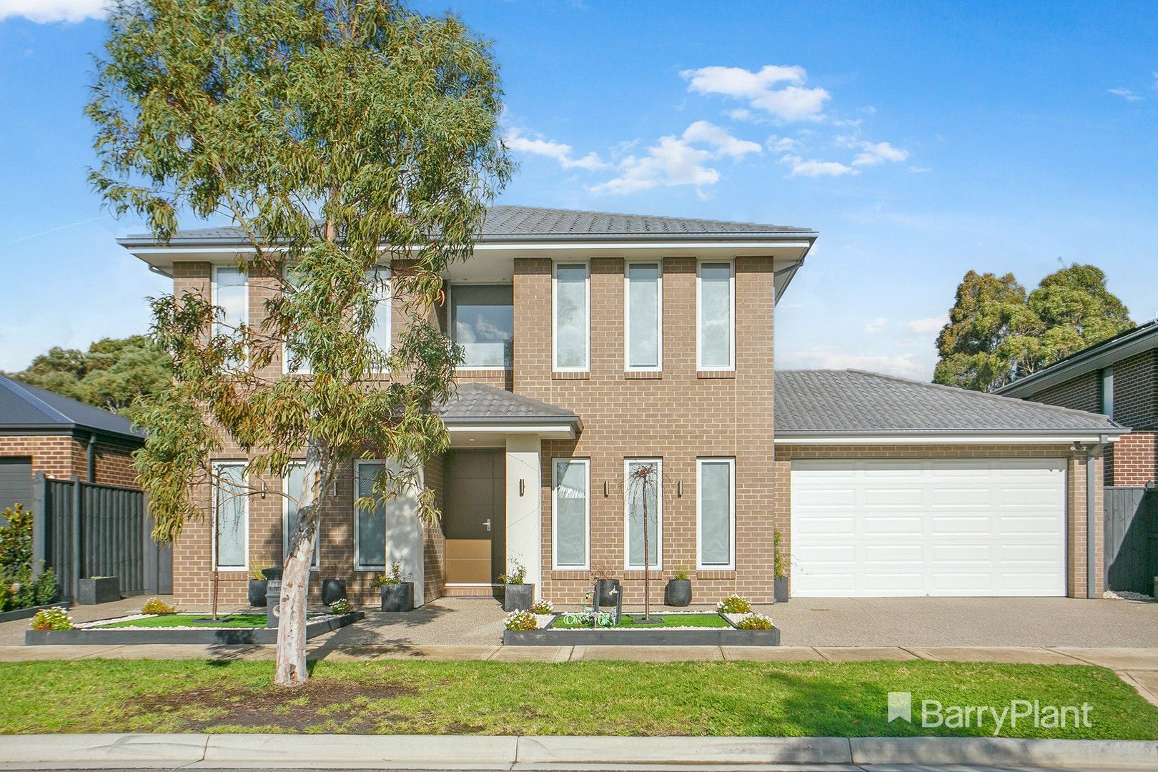39 Pebblestone Circuit, Clyde North VIC 3978 - House For Rent | Domain