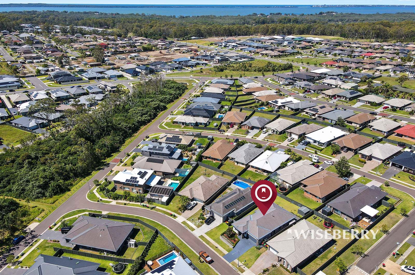 8 Mick St, Wadalba NSW 2259 - House For Rent | Domain