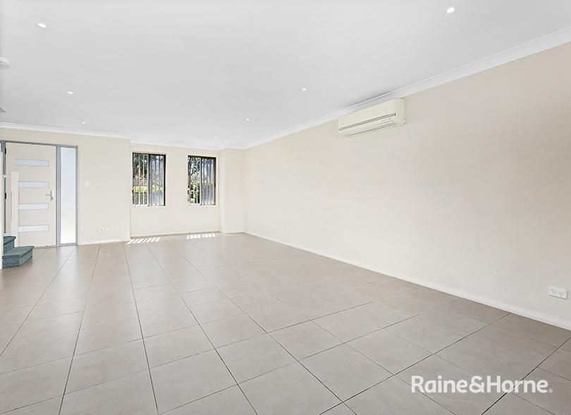 1/41 Wattle Road, Flinders NSW 2529 - House For Rent | Domain