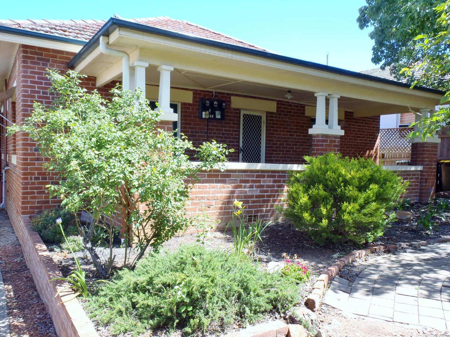 56 Roderick Street, East Tamworth | Property History & Address Research ...