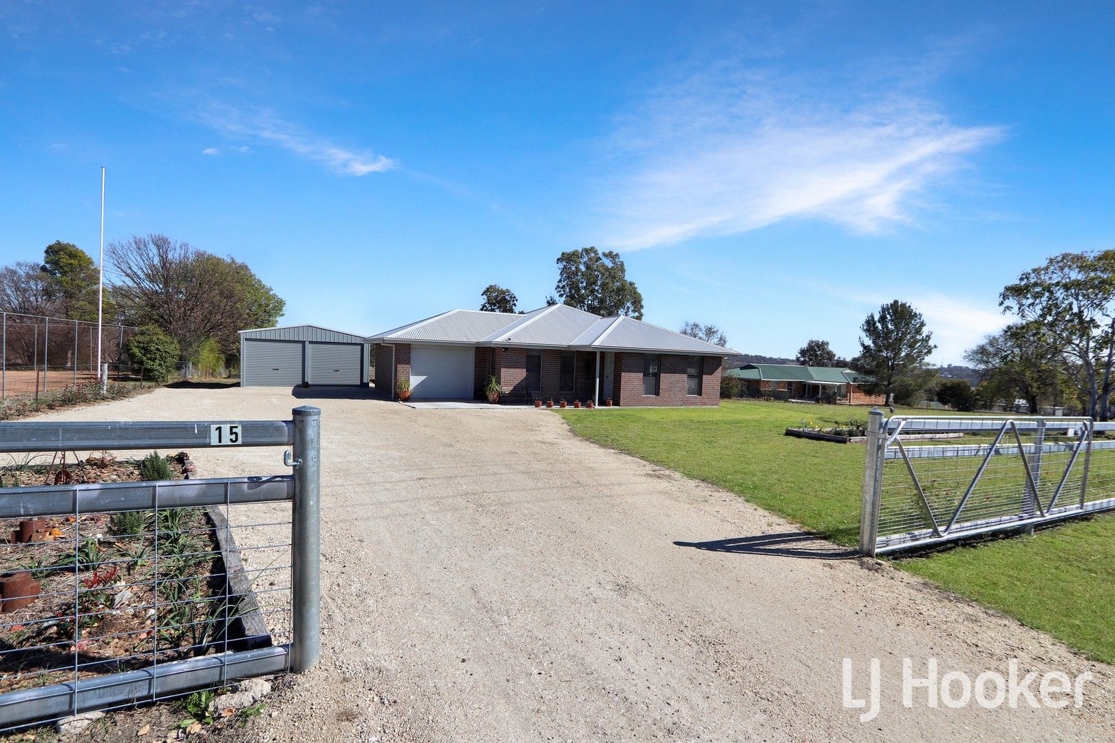 15 Hampton Court, Inverell NSW 2360 - House for Sale | Domain