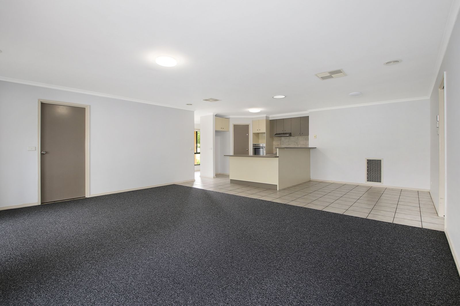 41 Heppner Court, Thurgoona NSW 2640 - House For Rent - $570 | Domain