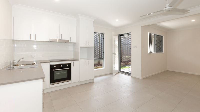 2/97 Reif Street, Flinders View QLD 4305 - Duplex For Rent - $320 | Domain