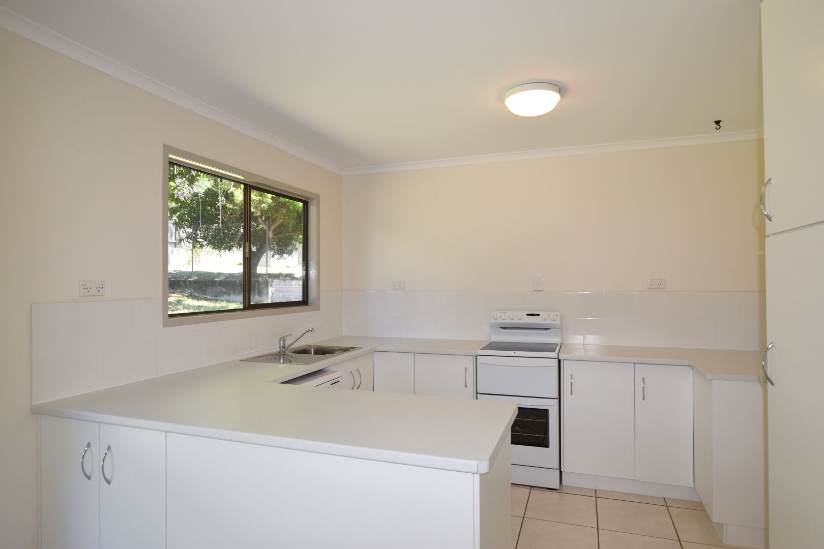 5 Venus Street, Telina QLD 4680 - House For Rent - $420 | Domain
