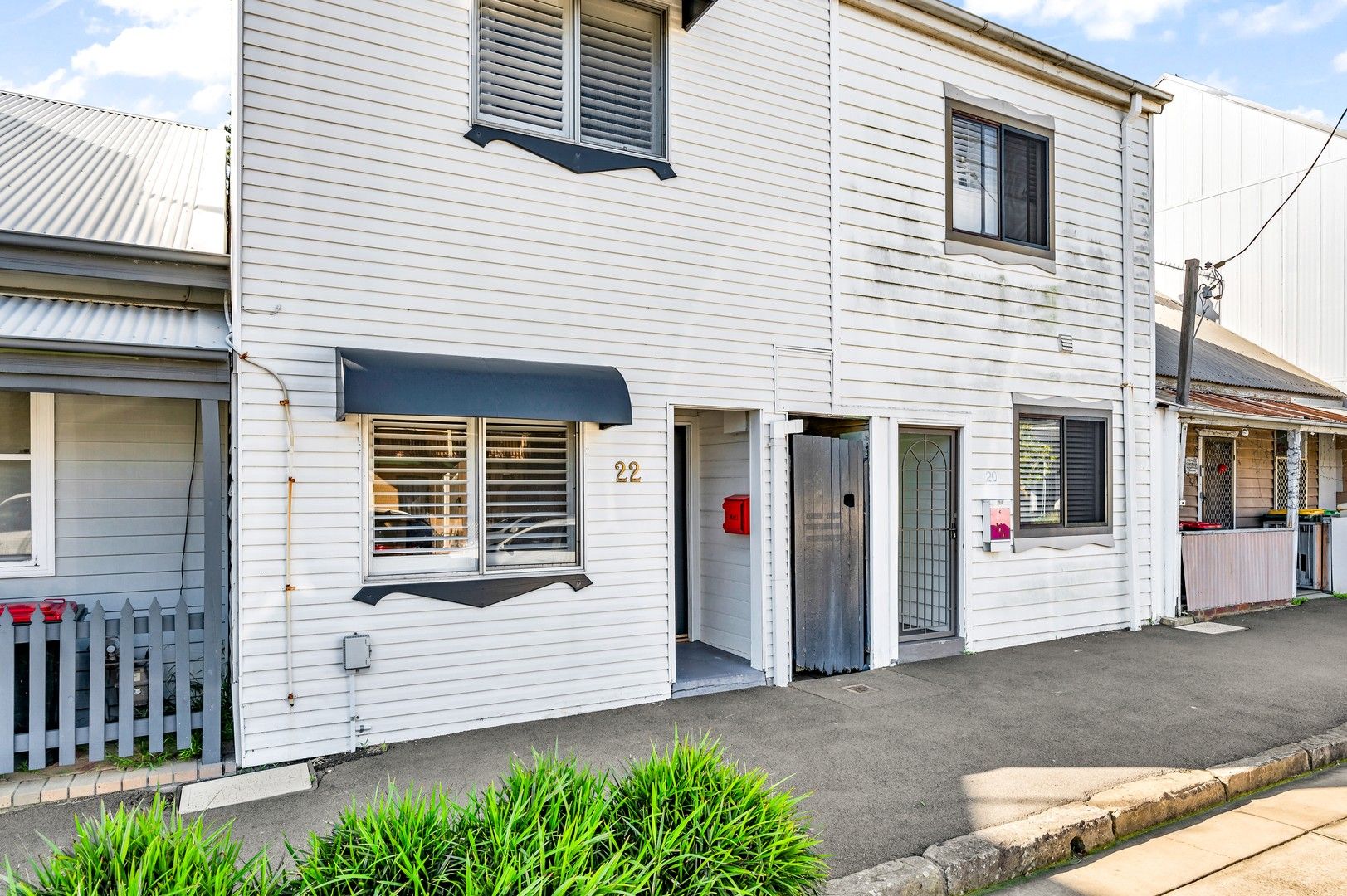 22 Council Street, Cooks Hill NSW 2300 - Terrace For Rent | Domain