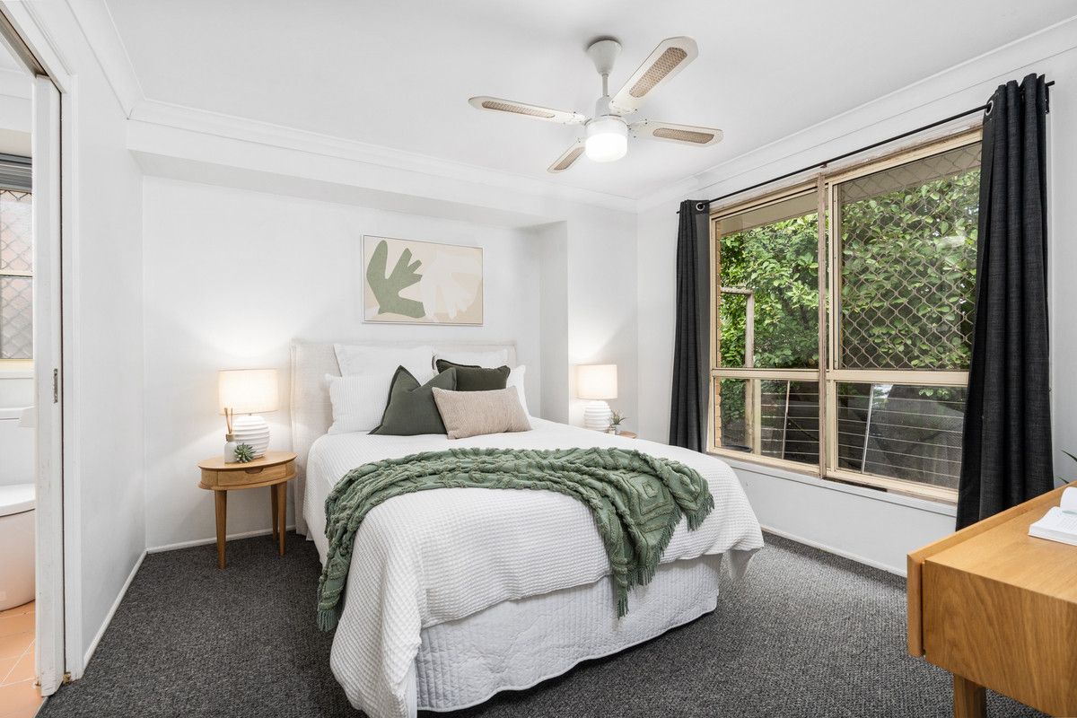 11 Meadow Road, Springfield NSW 2250 - House For Rent | Domain