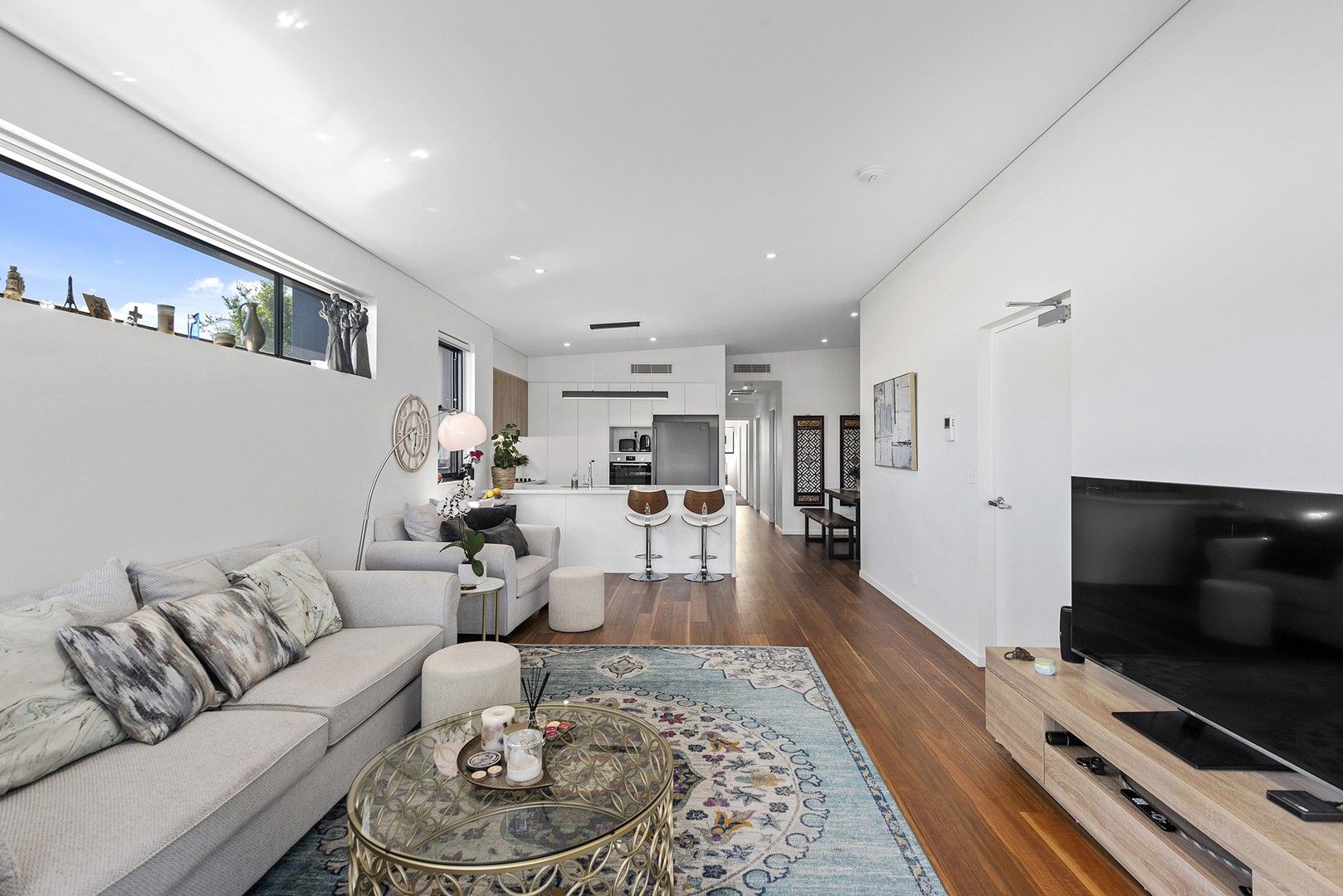 10/2 Woolley Street, Indooroopilly QLD 4068 - Apartment For Rent ...