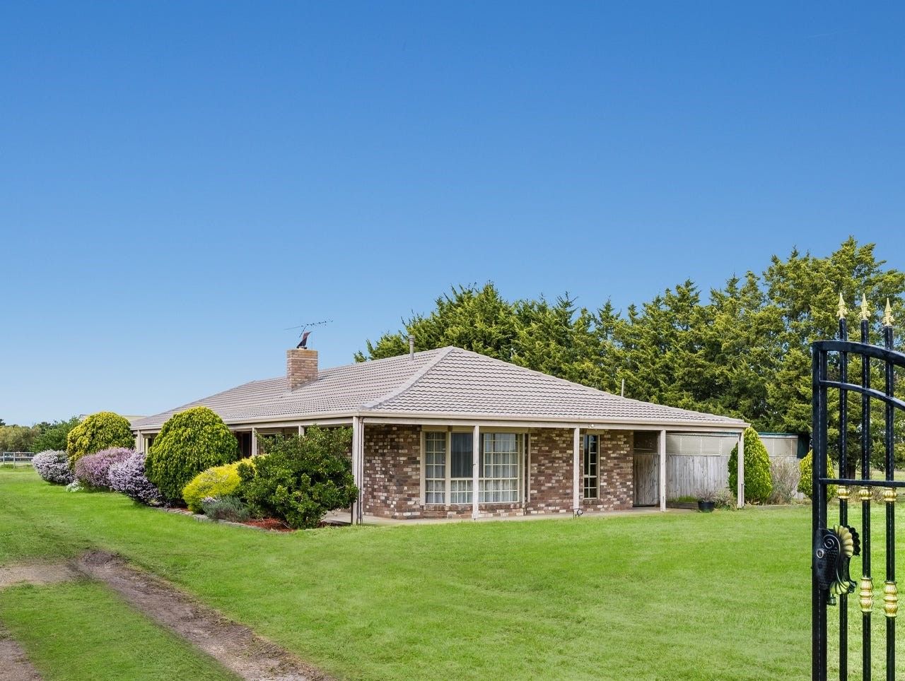 10 Mcintosh Road, Little River | Property History & Address Research ...