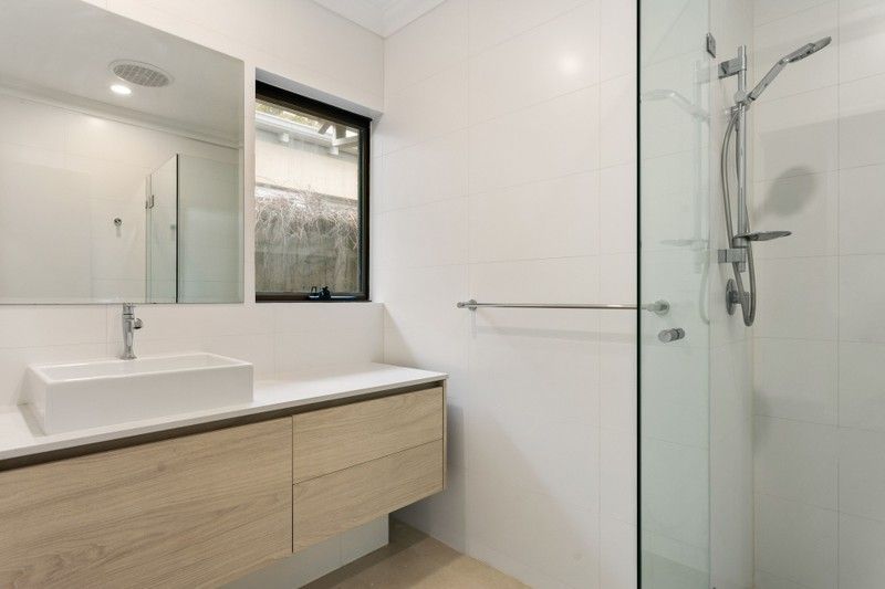 24A Johnston Street, Peppermint Grove WA 6011 - House For Rent - $1,200 ...