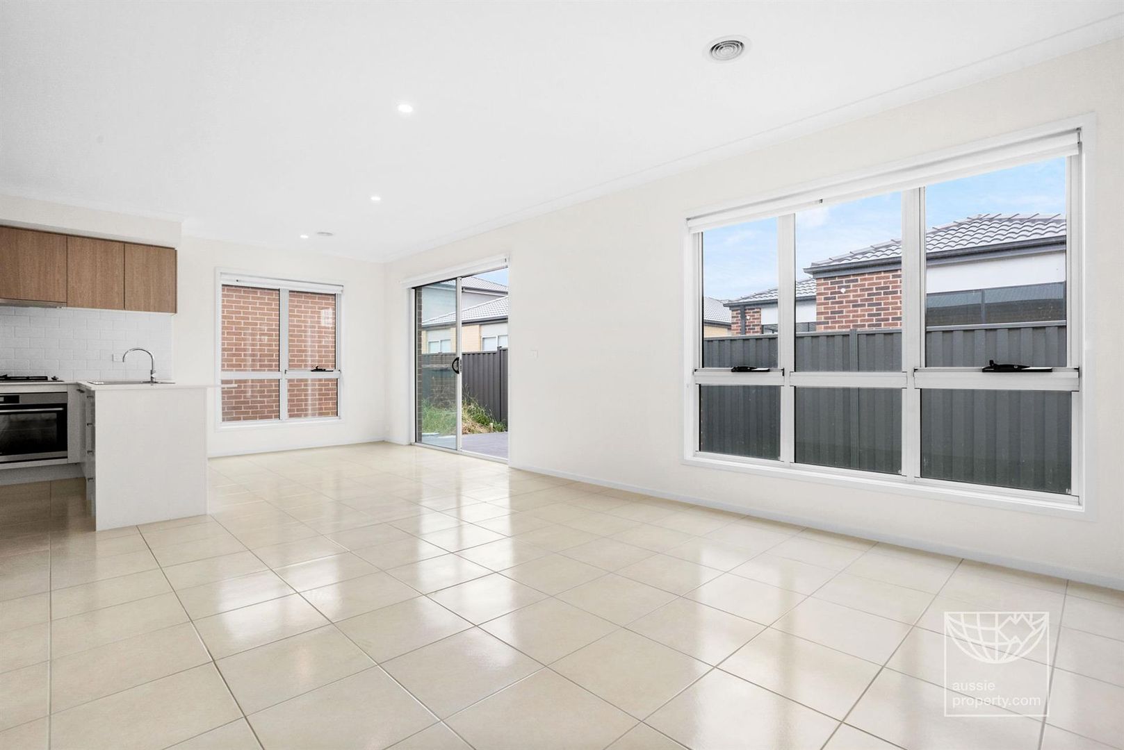 12 Corrib Road, Clyde VIC 3978 - House For Rent - $550 | Domain